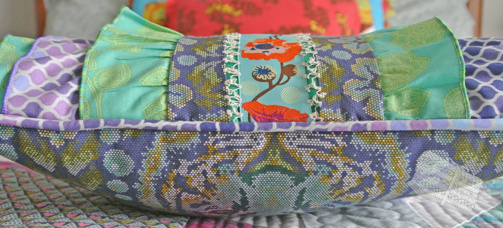 Serger Ruffled Pillow – A Notion to Sew