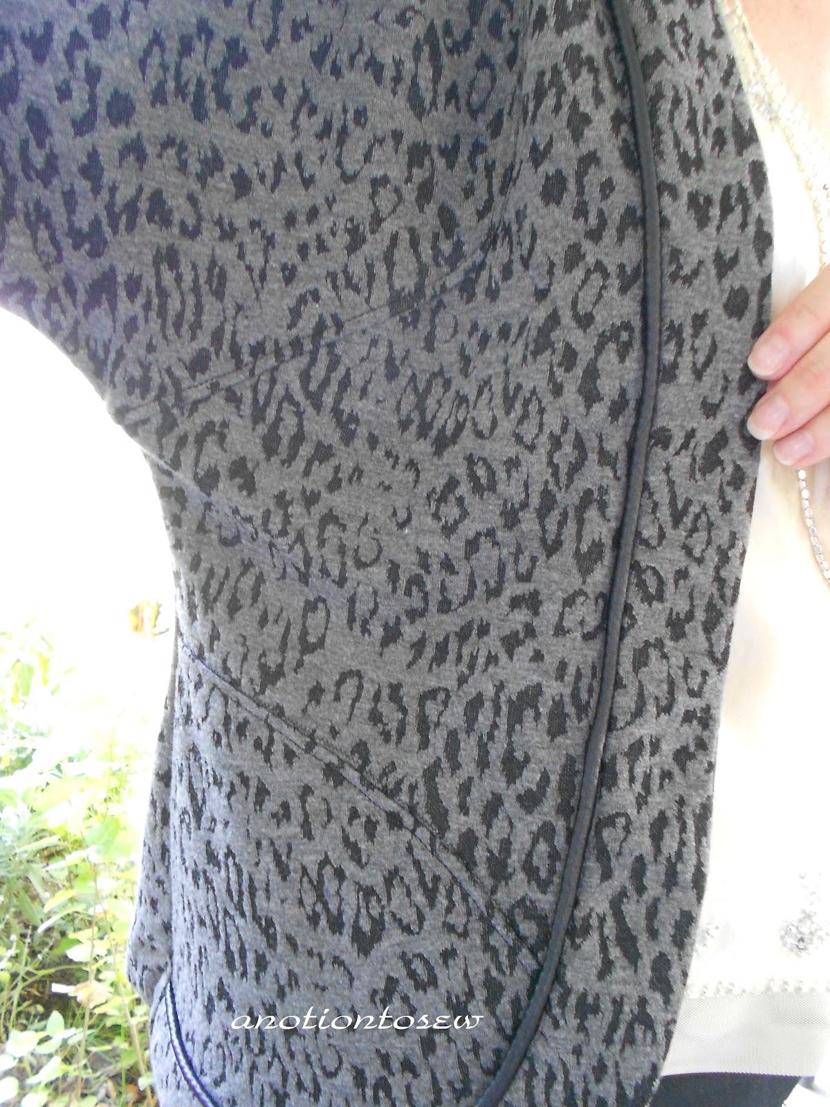 Simplicity 1761 – A Notion to Sew